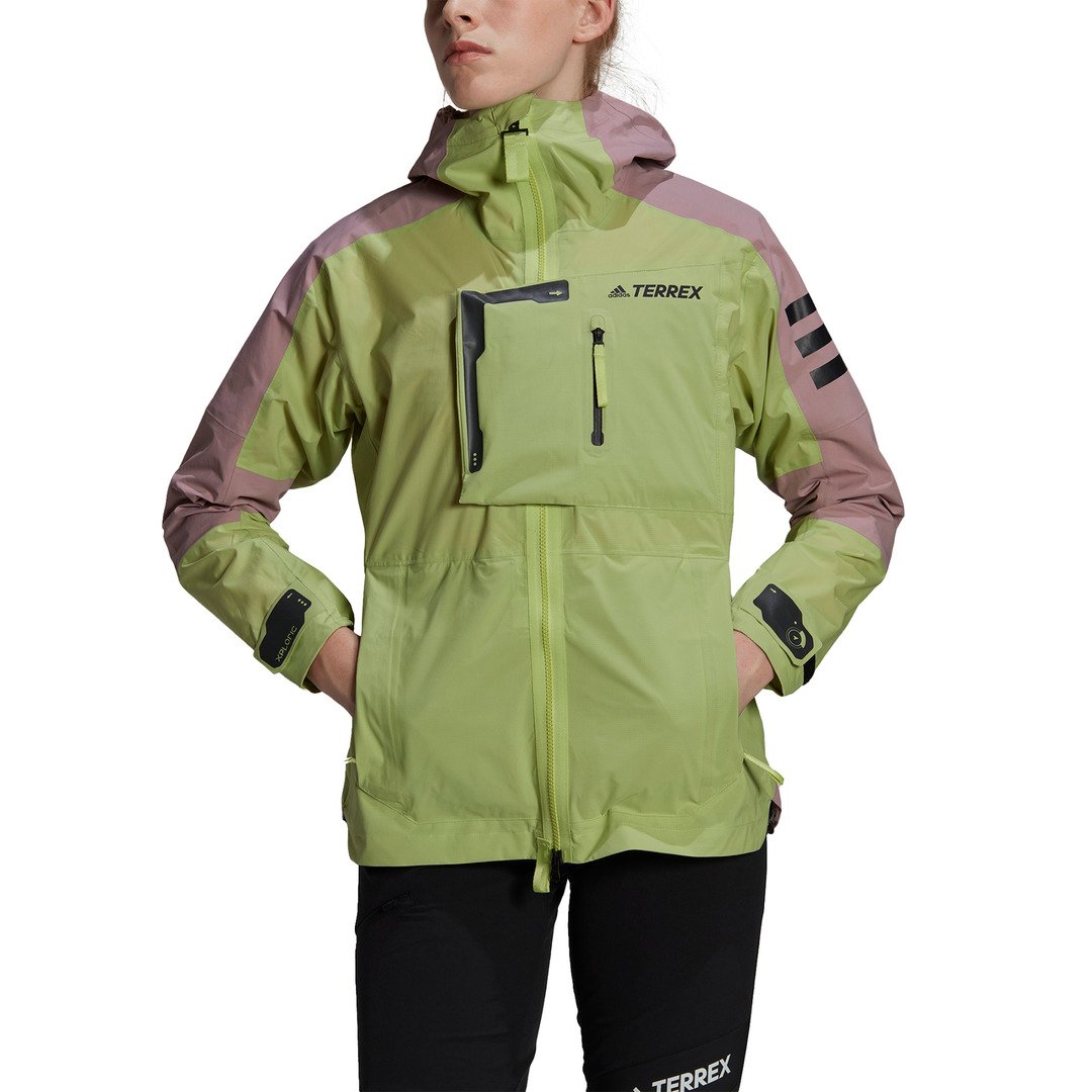 adidas Terrex Xploric Rain.Rdy Mountain W regnjacka Grön | INTERSPORT